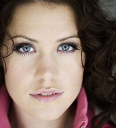 anna-david - Berømte og kendte mennesker, gode tilbud og skæve historier